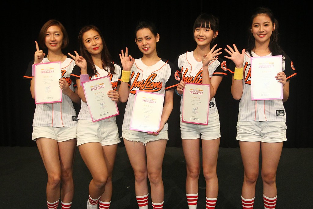 Uni-girls Junior Next Star 20強總決賽，為夢想而戰 為 閃亮爭讚 - TSNA體育新聞團隊