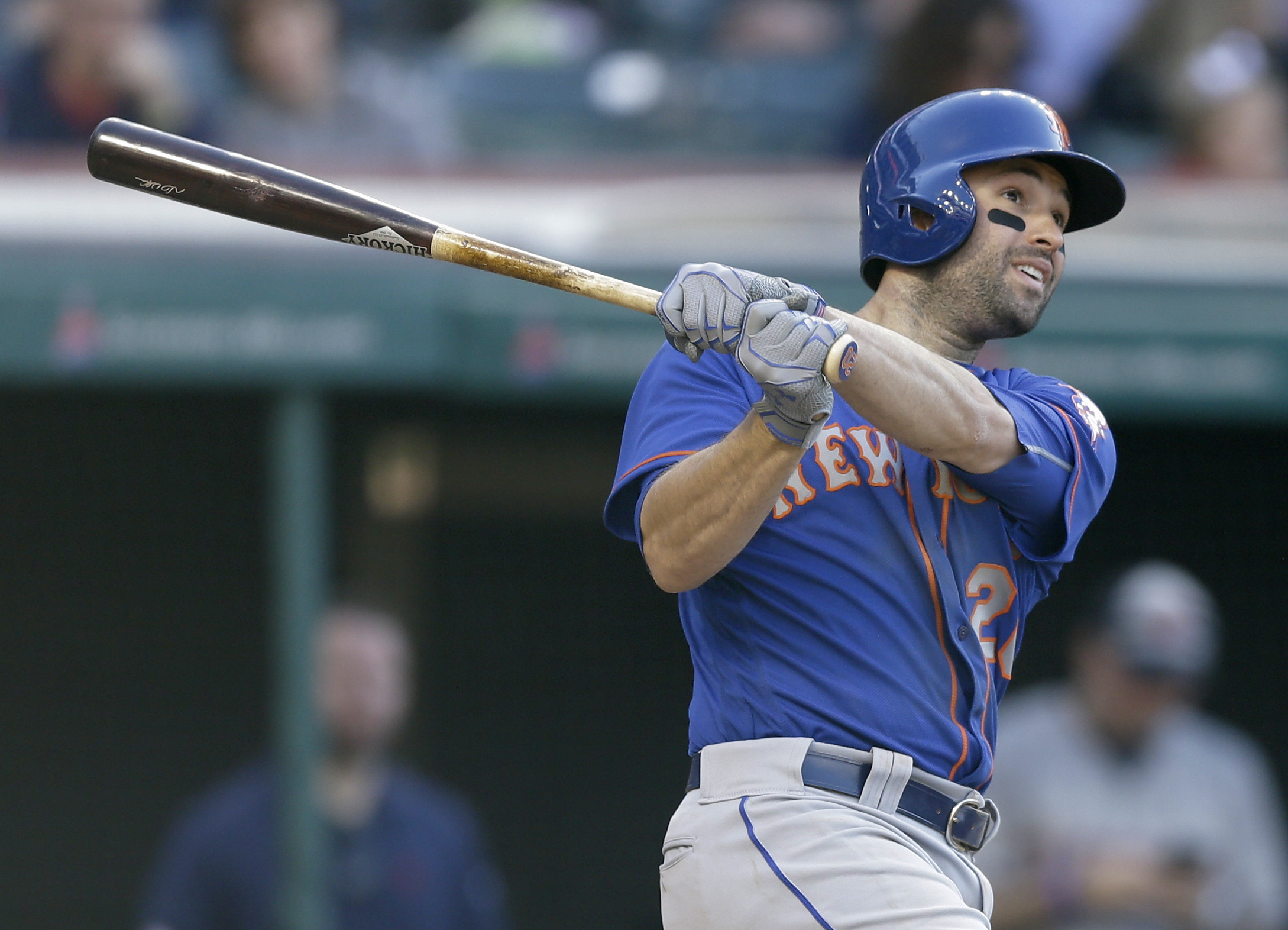 接受合格報價 Hellickson、Walker續約1年 - TSNA體育新聞團隊