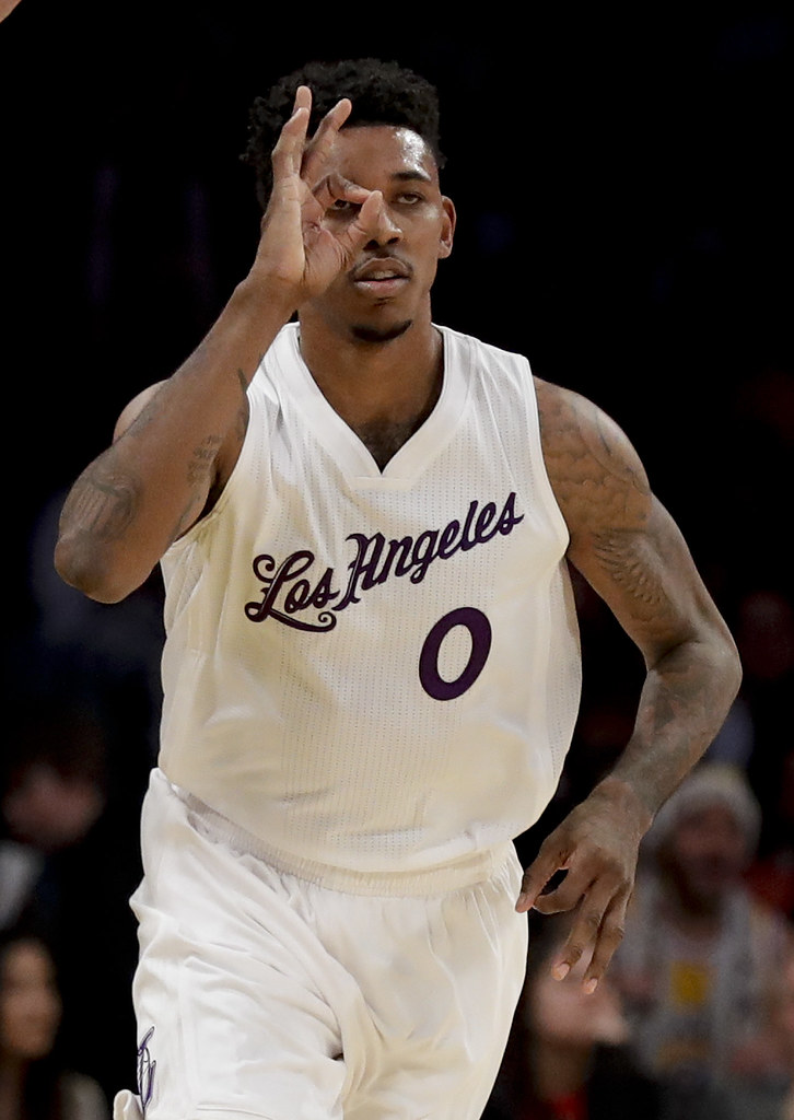 Walton讓先發放手打 湖人終止3連敗 - TSNA體育新聞團隊