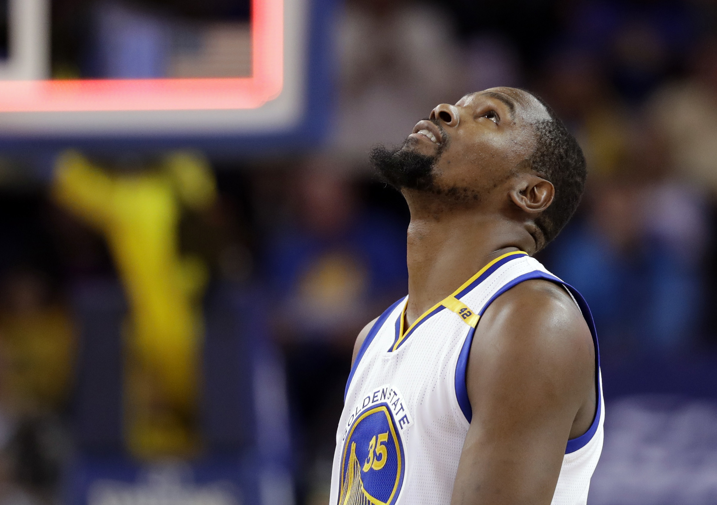 Durant想出賽 但要等傷勢痊癒 - TSNA體育新聞團隊