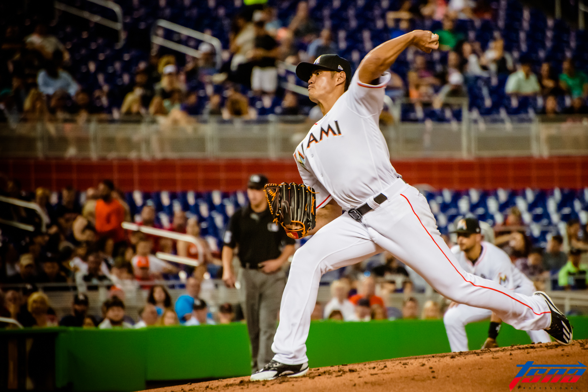 Jeter可能是新老闆 殷仔想拿簽名球 - TSNA體育新聞團隊