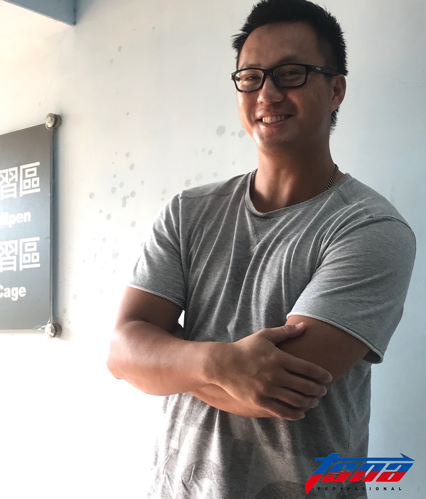 高國輝術後現身球場 將進行第2階段復健 - TSNA體育新聞團隊