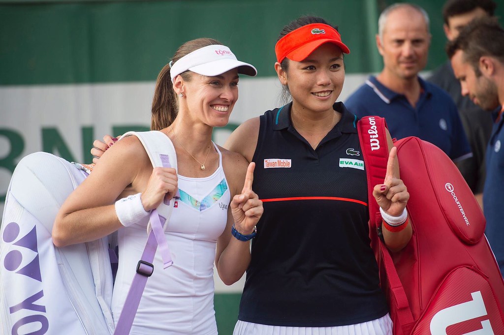 姊妹女雙鬩牆 詹詠然、Hingis闖進準決賽 - TSNA體育新聞團隊