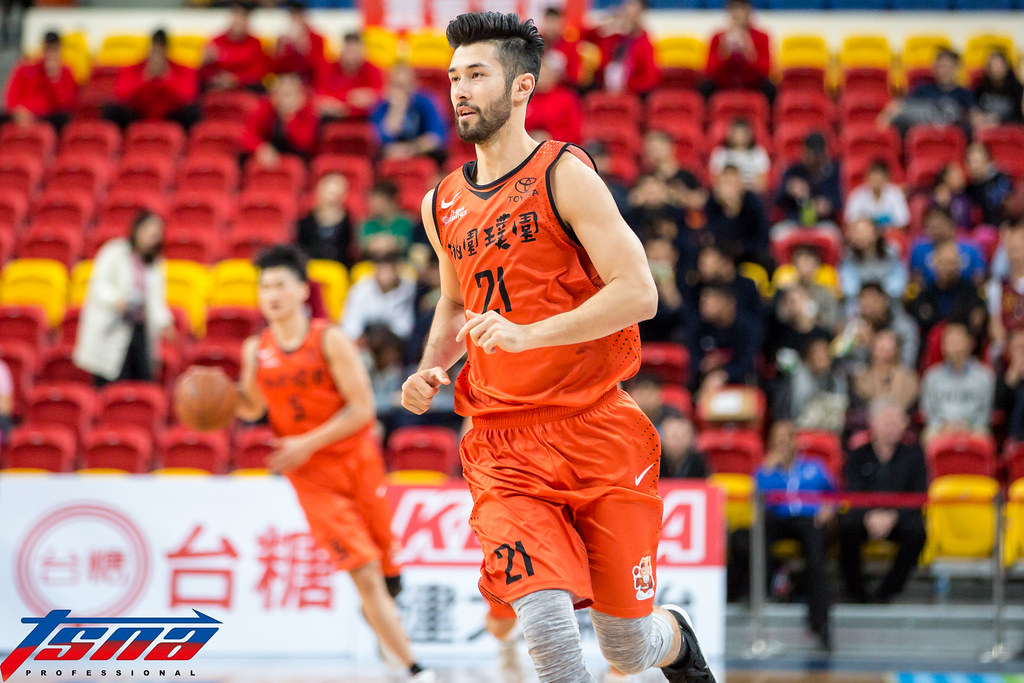 不在戰術內 簡浩11.8秒致勝跳投 - TSNA體育新聞團隊