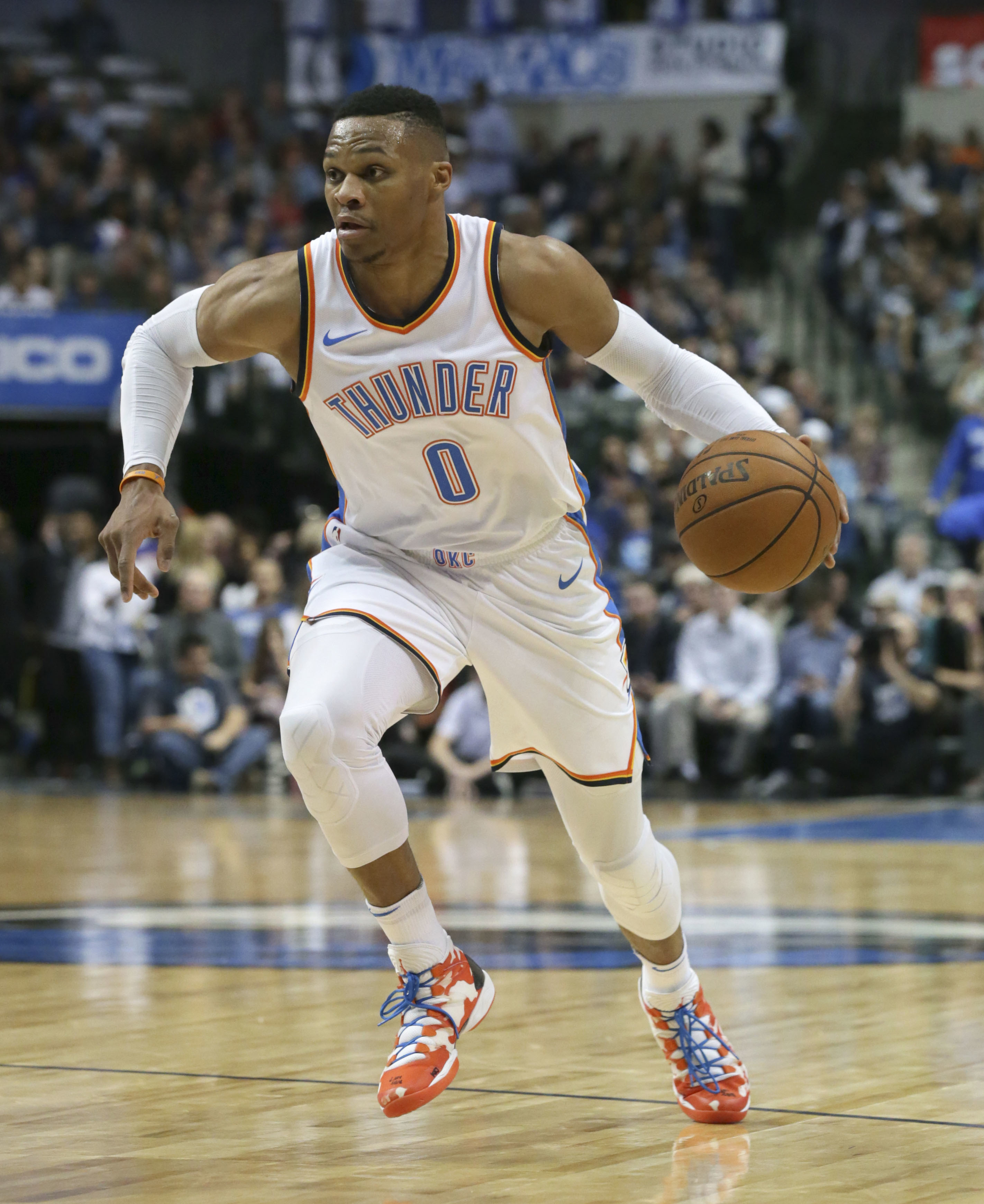 Westbrook大三元 雷霆逆轉勝爵士 - TSNA體育新聞團隊