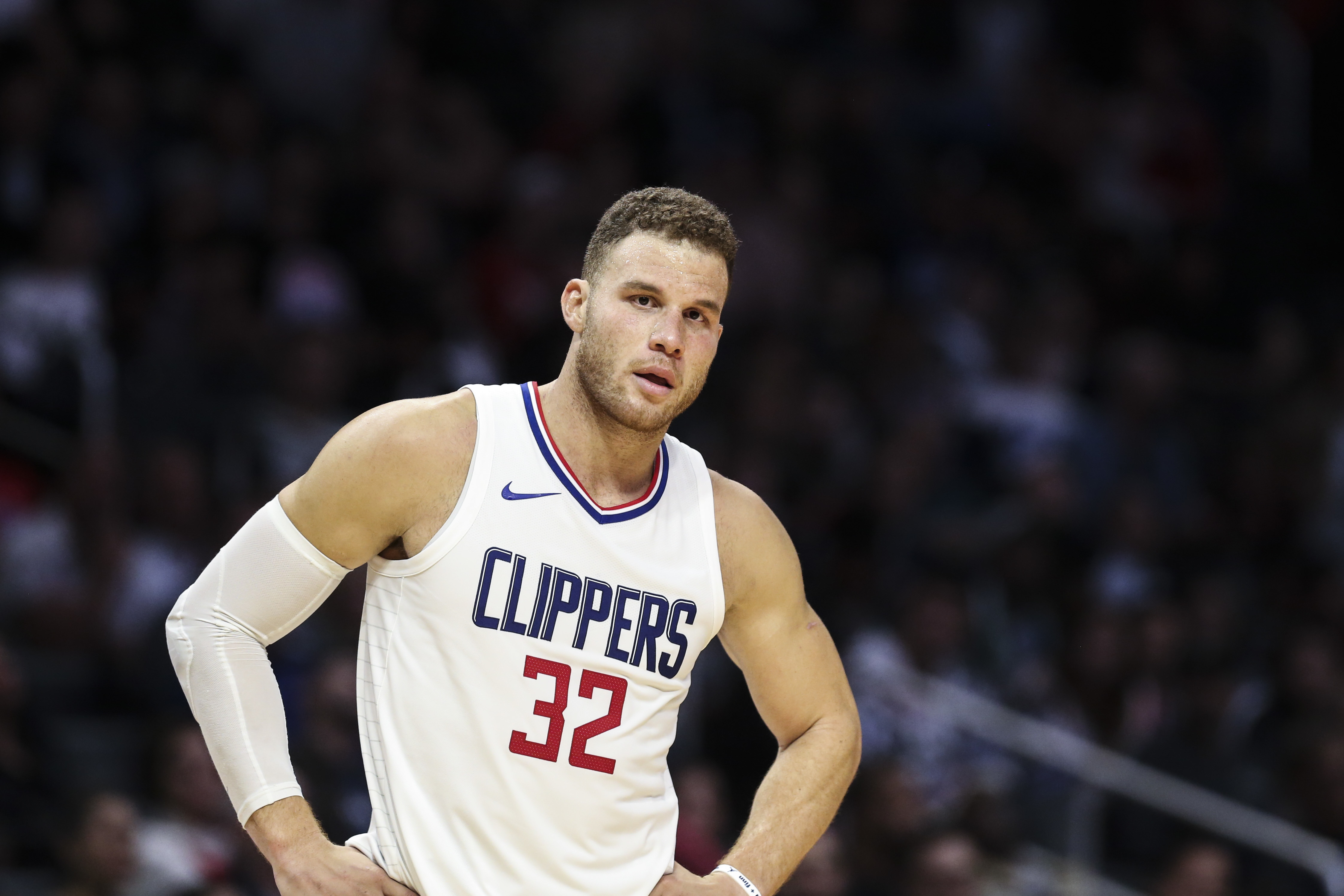 頭部挨肘擊 Griffin腦震盪 - TSNA體育新聞團隊