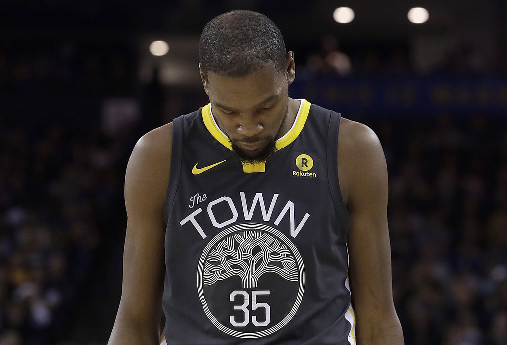 勇士主場逆轉尼克 Durant批裁判針對他 - TSNA體育新聞團隊