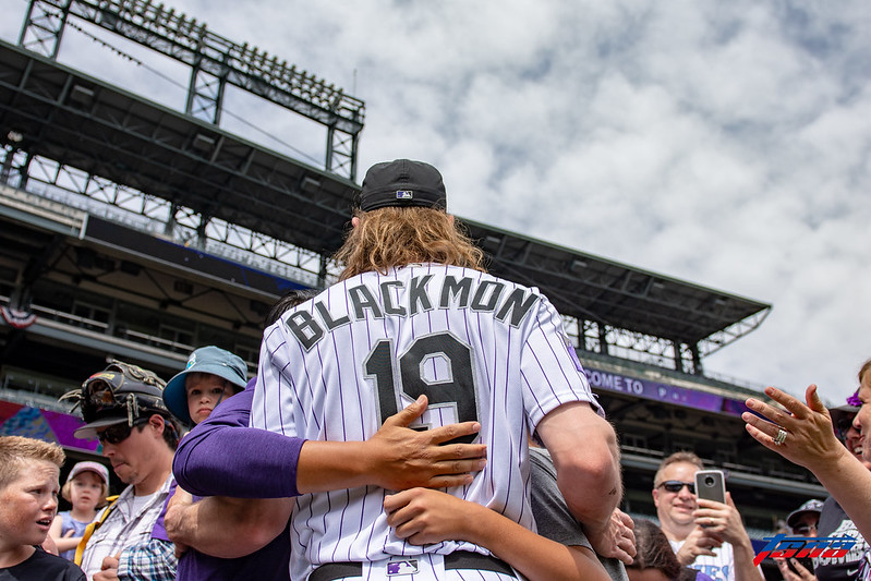 Blackmon完全打擊寫歷史 洛磯道奇加賽定王座 - TSNA體育新聞團隊