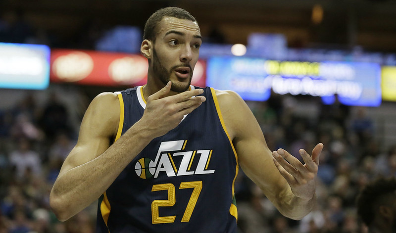 不到3分鐘被趕出場 Gobert：愚蠢的反應 - TSNA體育新聞團隊