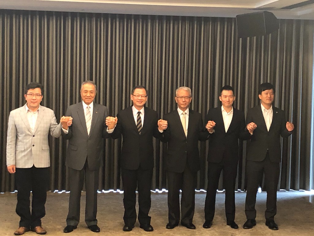 中職4隊與頂新見面 吳志揚：將靠制度保證不解散 - TSNA體育新聞團隊