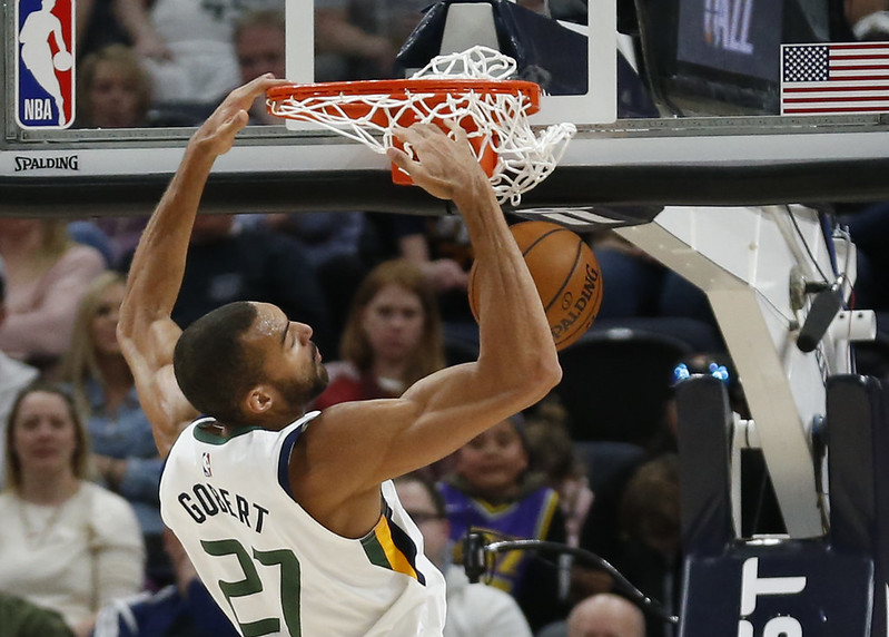 太陽Booker飆59分仍輸 爵士Gobert創灌籃紀錄 - TSNA體育新聞團隊