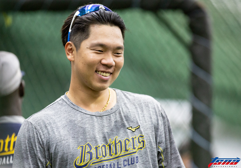 詹子賢賭咖啡開轟 生涯首支代打全壘打 - TSNA體育新聞團隊