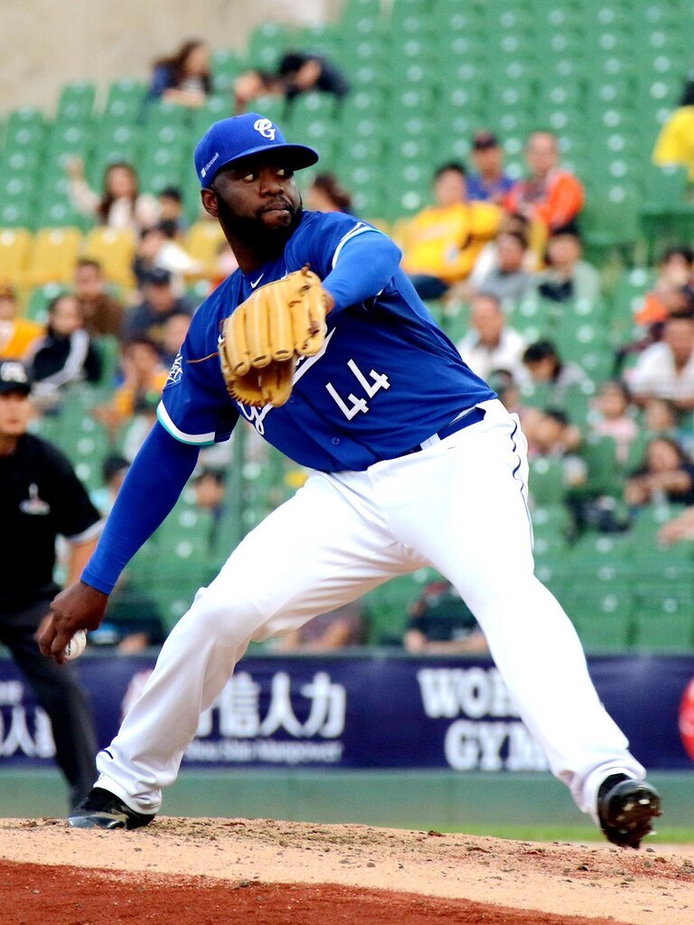 索沙完投完封勝 想帶領球隊直衝冠軍 - TSNA體育新聞團隊