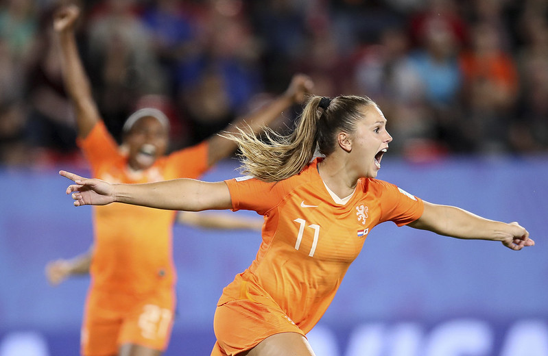 第90分鐘罰球 荷蘭淘汰日本 - TSNA體育新聞團隊