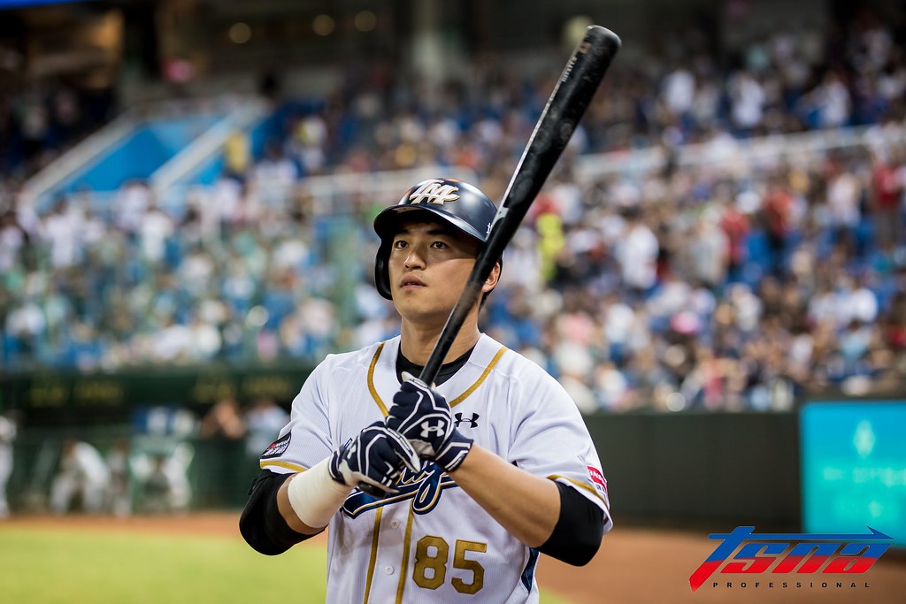 猿隊包辦6月投打MVP 朱育賢長打率破1 - TSNA體育新聞團隊