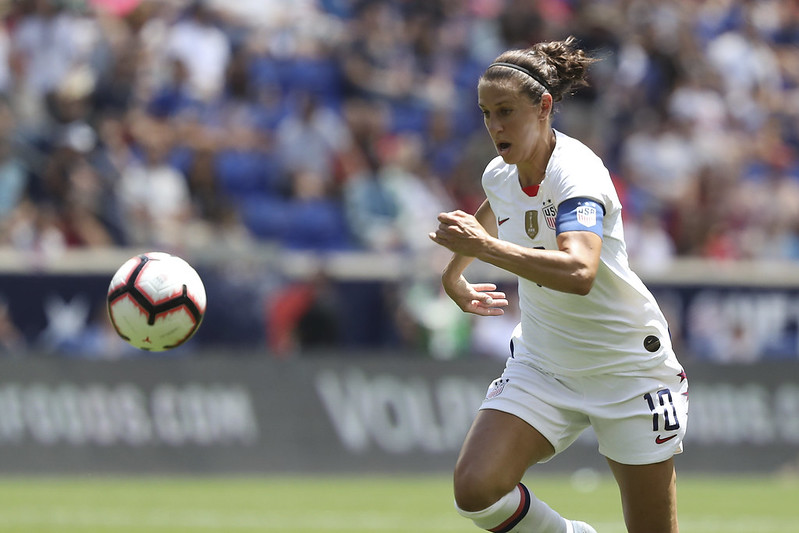 曝NFL延攬加盟 女足球星Lloyd認真考慮 - TSNA體育新聞團隊