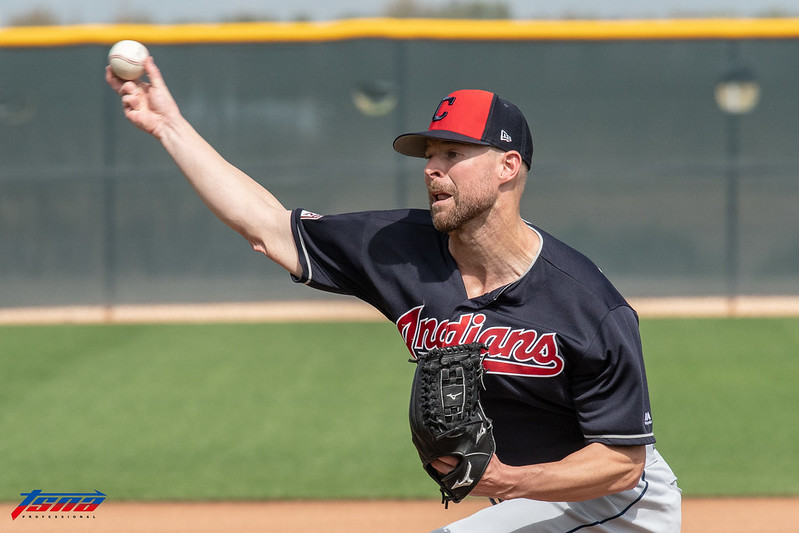 受傷不改其志 遊騎兵換得Kluber - TSNA體育新聞團隊