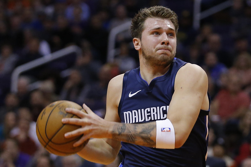 Doncic缺陣 獨行俠仍斷公鹿18連勝 - TSNA體育新聞團隊