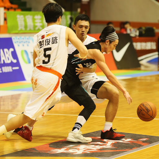 林書緯新高12助攻退璞園 富邦4連勝 - TSNA體育新聞團隊