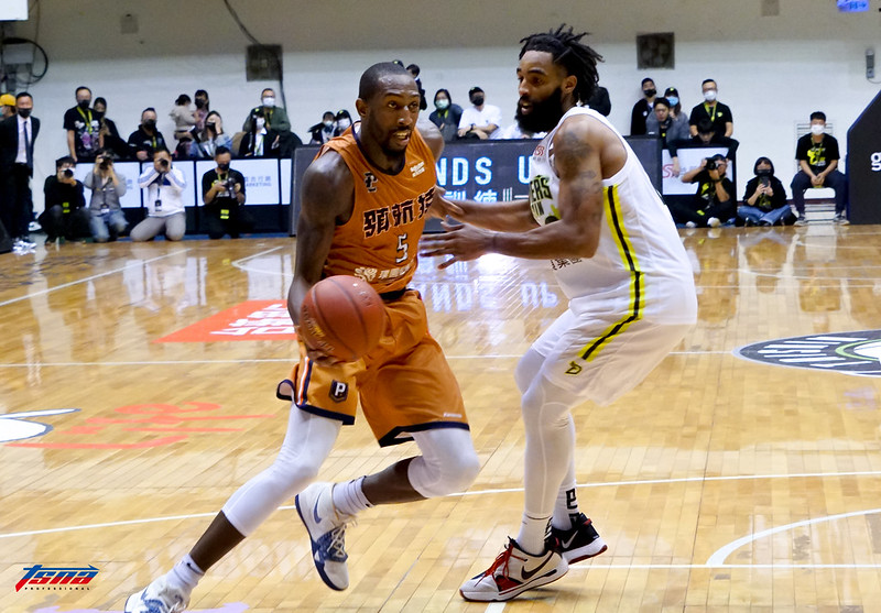 Davon Reed旅台後重返籃球最高殿堂 P. LEAGUE+執行長陳建州：讓世界看見台灣 - TSNA體育新聞團隊