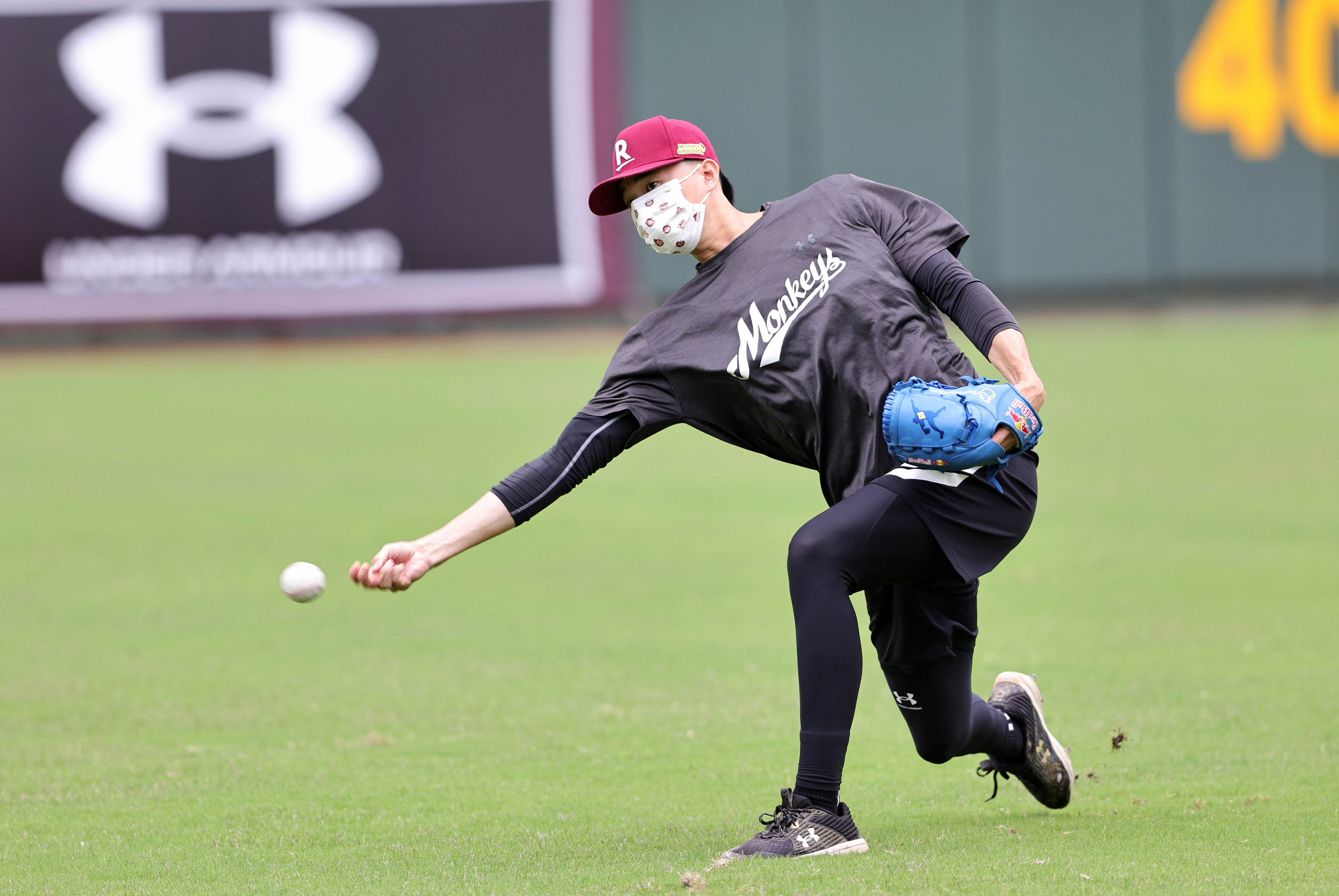 中信VS樂天熱身賽因雨取消 黃子鵬沒登板延至周一再投 - TSNA體育新聞團隊