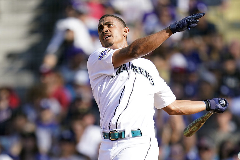 [新聞] J-Rod達20轟20盜「很興奮」 水手教頭：逐漸發芽 - 看板 Baseball - 批踢踢實業坊