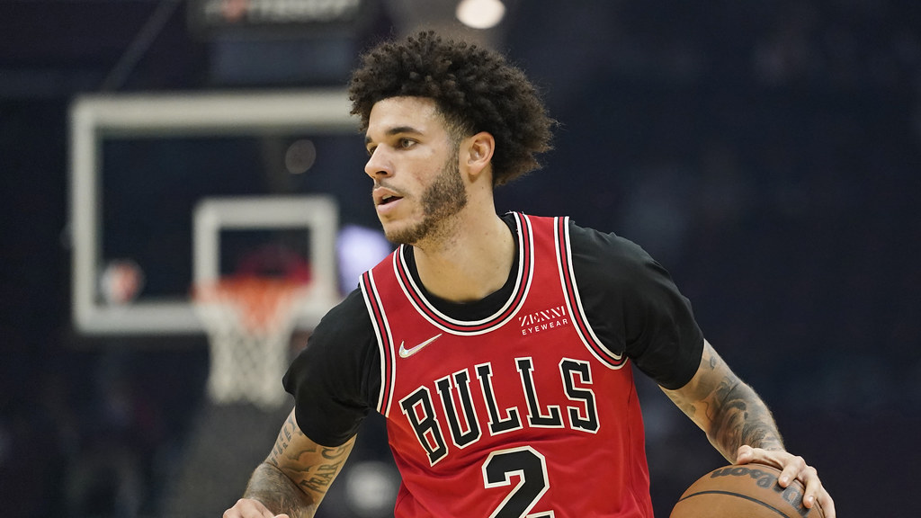 膝傷影響日常生活 公牛Ball休賽季2度動刀 - TSNA體育新聞團隊