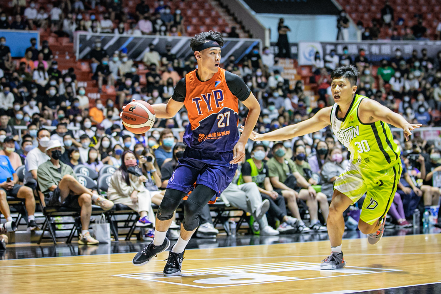 張鎮衙首秀只拿4分 轉型成震撼教育 - TSNA體育新聞團隊