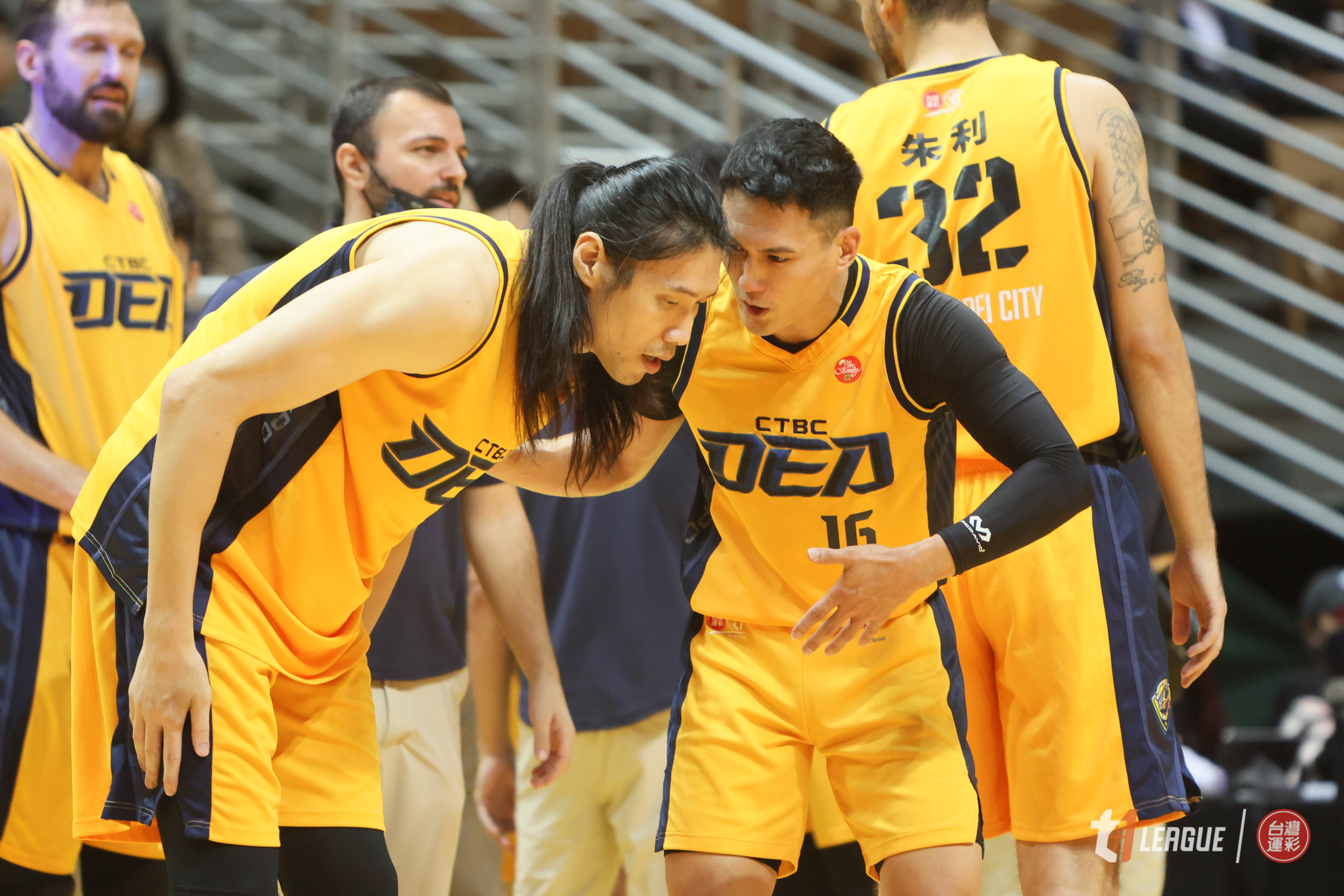 曾文鼎被庫薩斯嚇到 但布拉還是比較難守 - TSNA體育新聞團隊