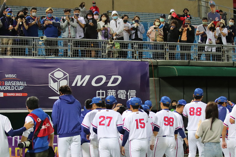 U23》「頭要抬起來」 不敵韓國後謝承勳賽後集合喊話 - TSNA體育新聞團隊