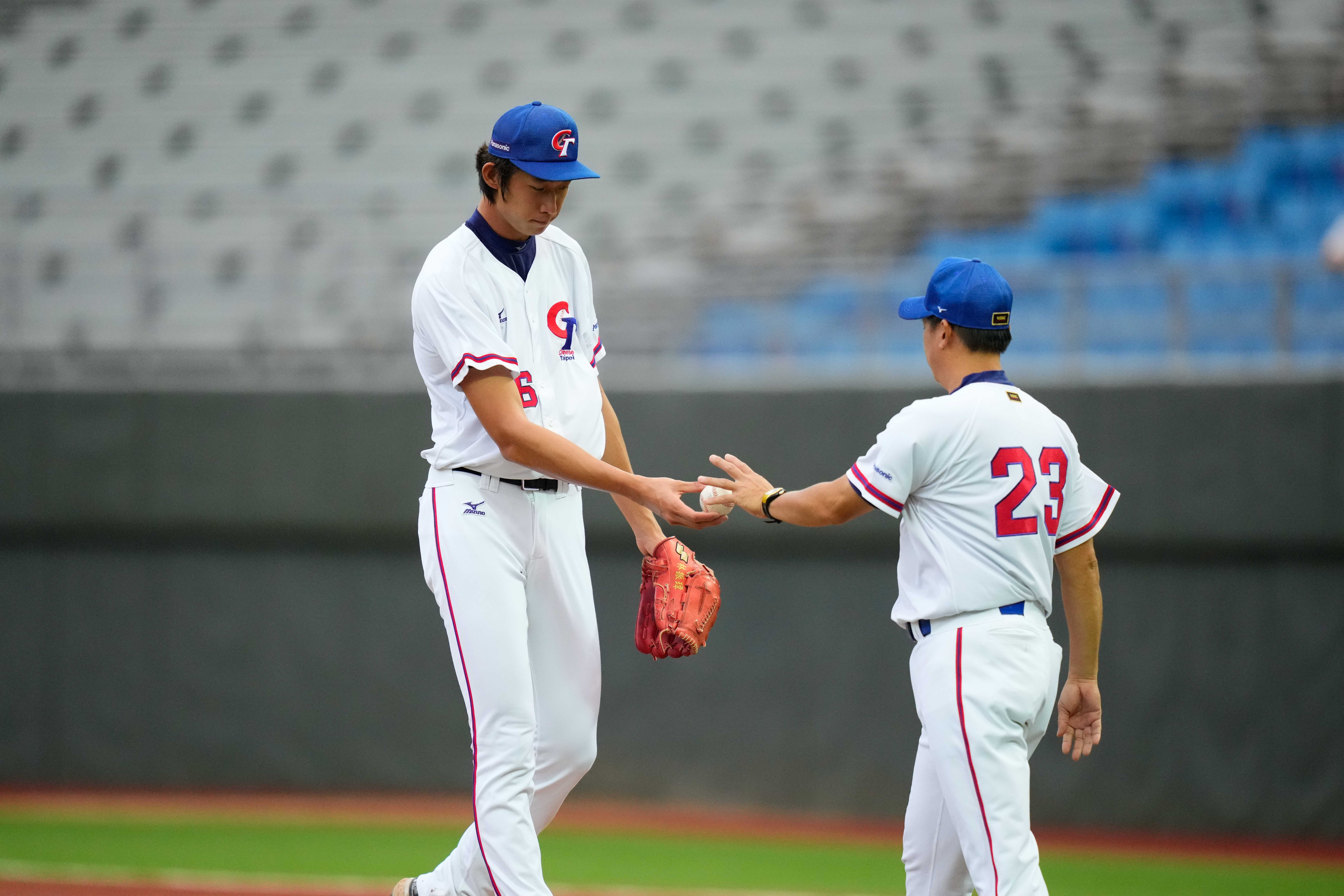 U23》「覺得很對不起大家...」 林振瑋賽後難掩情緒自責落淚 - TSNA體育新聞團隊