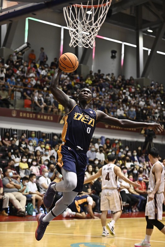 阿巴西、艾德攜手攻下53分 中信特攻收下主場5連勝 - TSNA體育新聞團隊