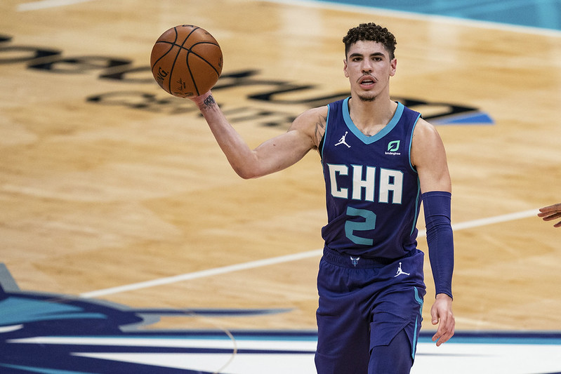 LaMelo Ball回歸未能止血 教頭：會越來越好 - TSNA體育新聞團隊