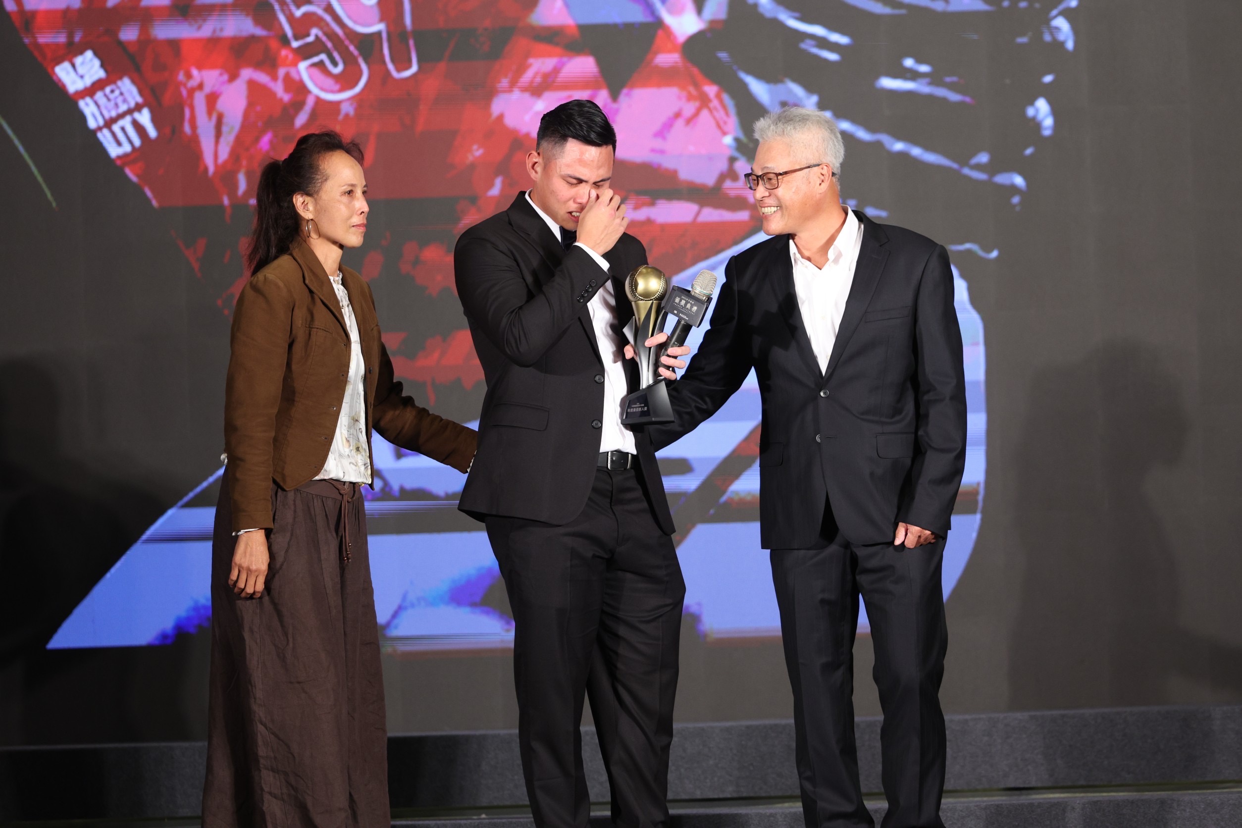 味全團隊調薪6~7% 新人王陳冠偉調幅67%最高 - TSNA體育新聞團隊