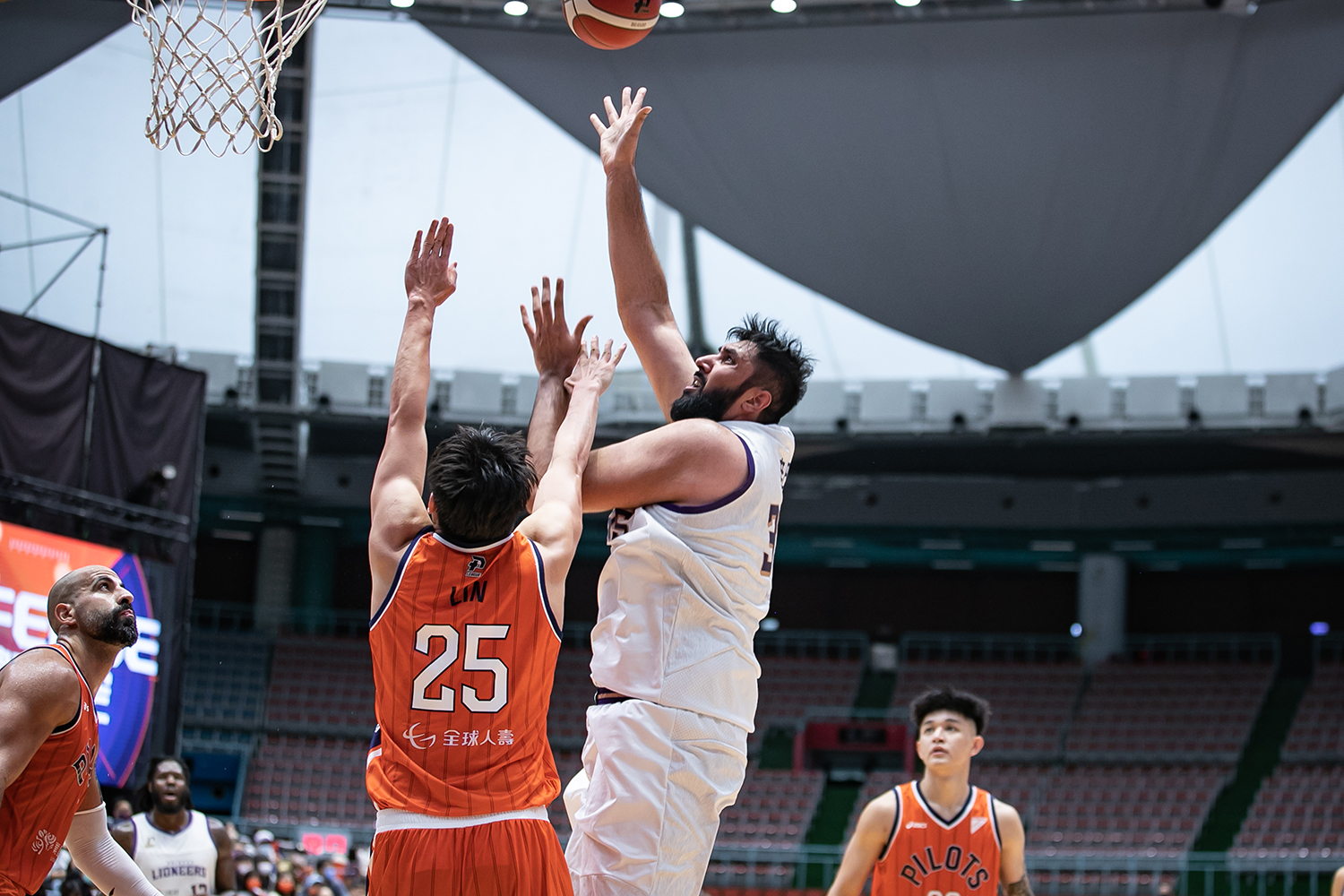 辛巴罰球12球2中 林冠綸：該打屁股 - TSNA體育新聞團隊