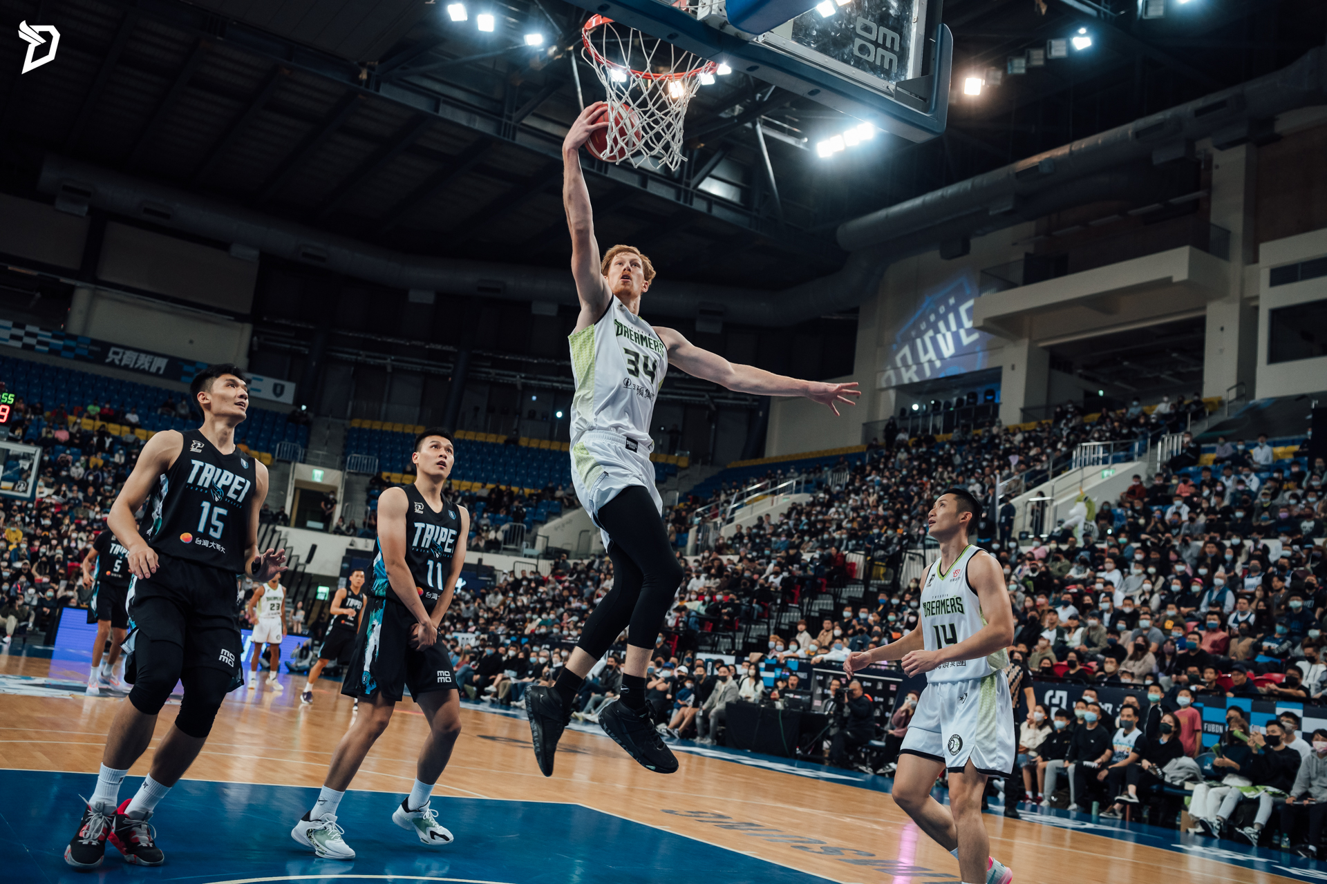 夢想家客場踢館混戰 富邦吞2連敗 - TSNA體育新聞團隊