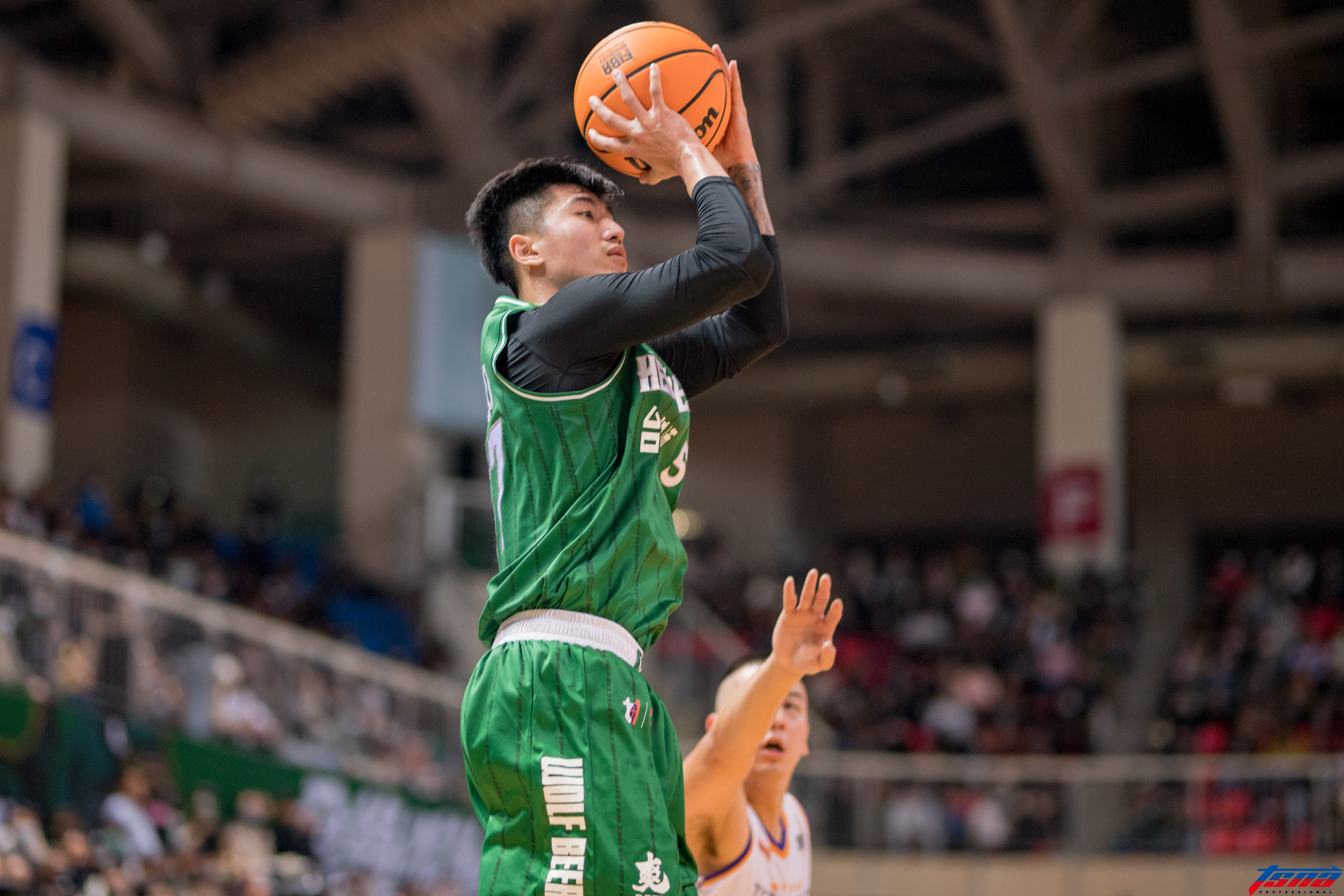 蔣淯安縫3層、21針 曹薰襄頂替轟25分 - TSNA體育新聞團隊