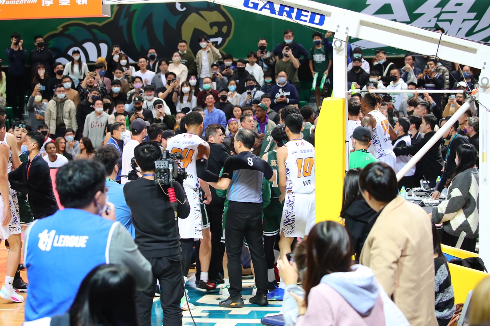 魔獸力挺陳孝榕 認為裁判應控制場面 - TSNA體育新聞團隊