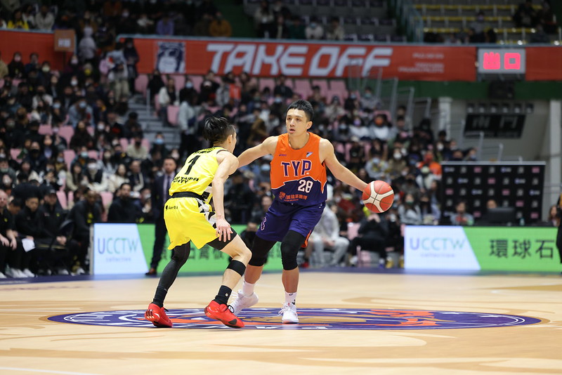 領航猿比賽尾聲遭翻盤 卡米諾斯：進攻要打得更好 - TSNA體育新聞團隊