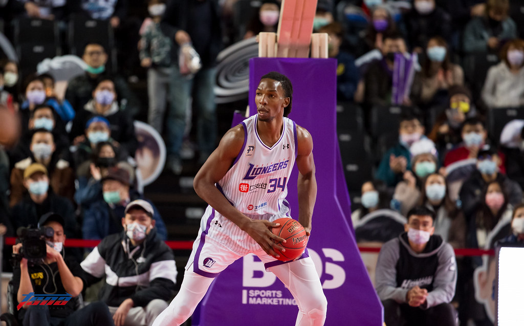 T1洋將大限截止 塔壁加盟台啤英熊 - TSNA體育新聞團隊