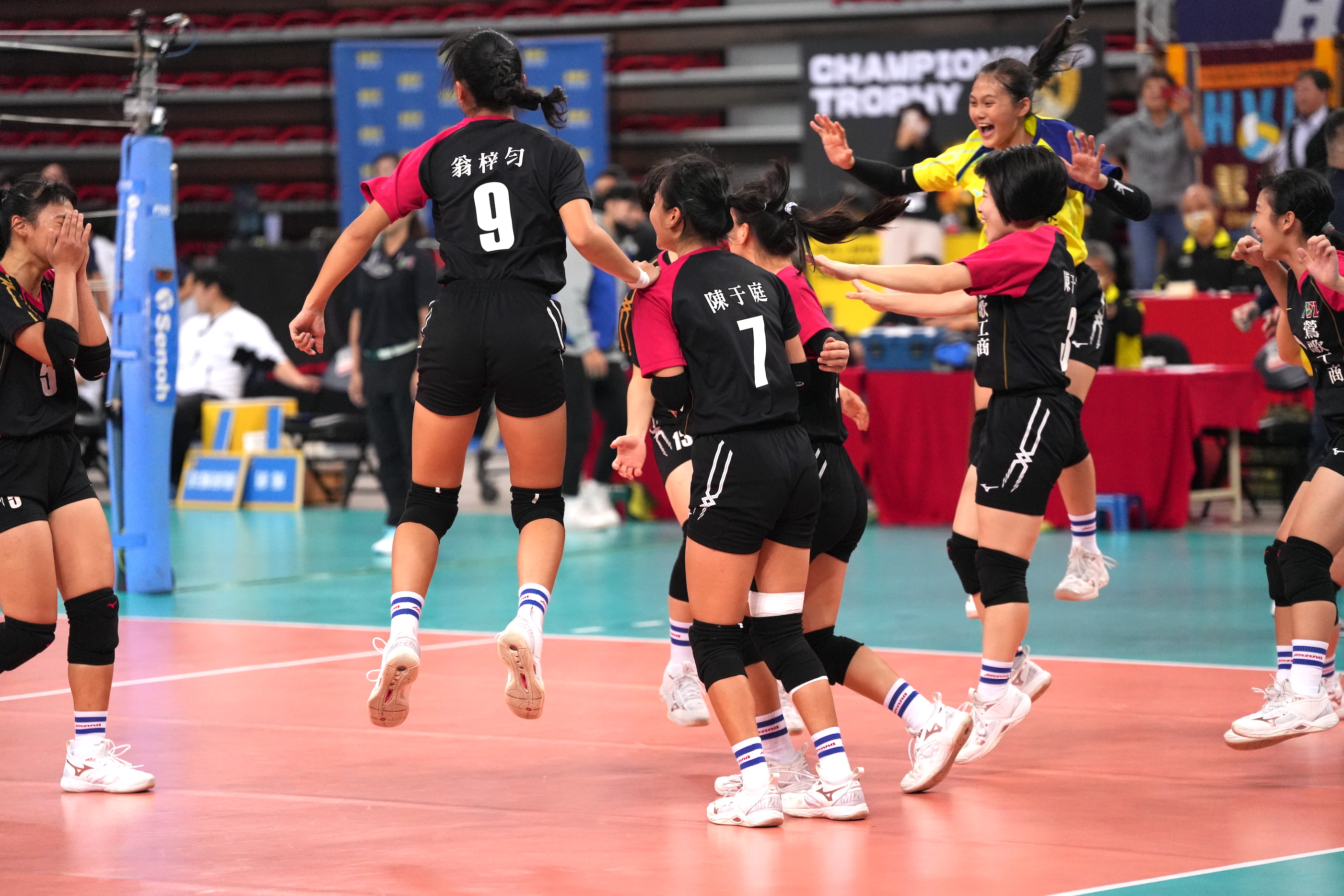 HVL高中排球甲級聯賽 鶯歌阻擋中山連霸 明和東山爭后 - TSNA體育新聞團隊