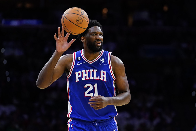 季後賽預演？Embiid飆52分 76人主場險勝綠衫軍 - TSNA體育新聞團隊