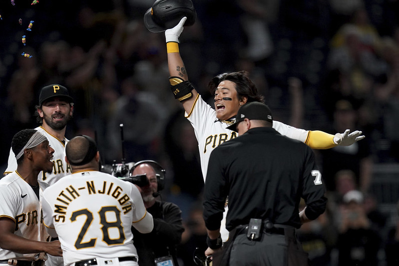 韓流發威！裴智桓再見3分砲 海盜終結太空人 - TSNA體育新聞團隊