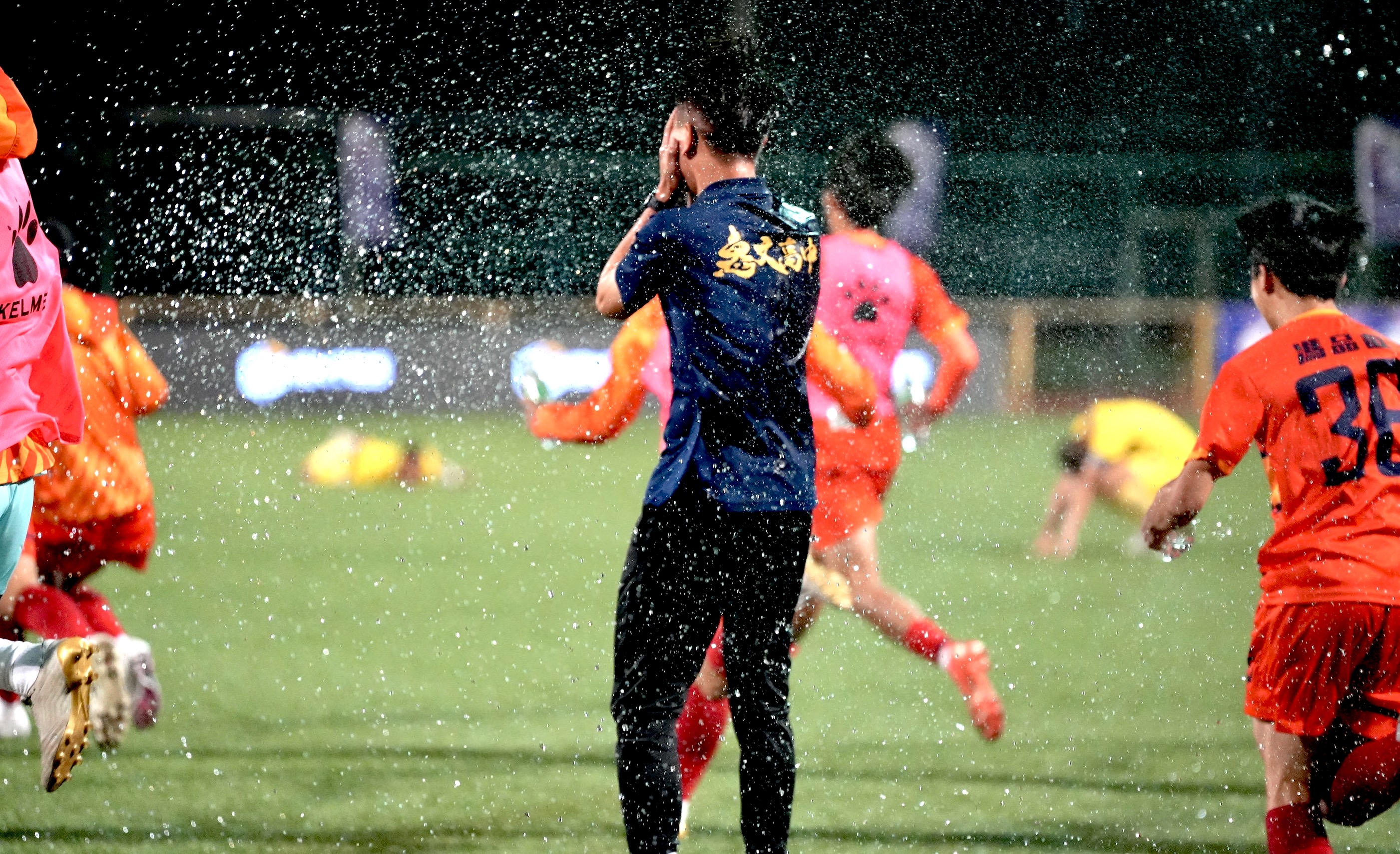 沙漠中看見綠洲 HFL中等學校足球聯賽的感動 - TSNA體育新聞團隊