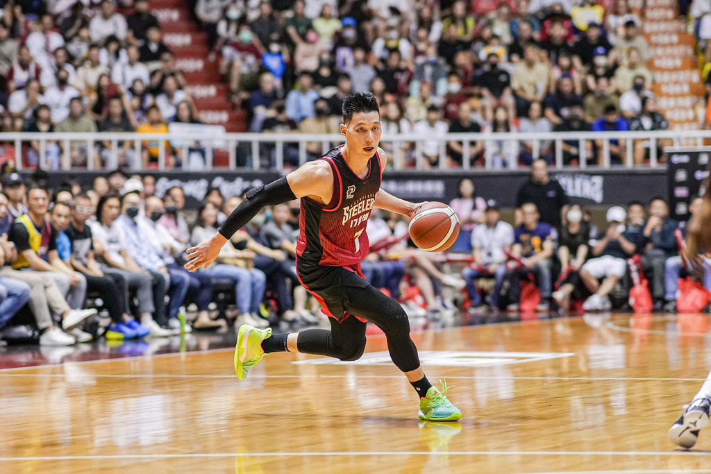 要球迷們先別喊「MVP」 林書豪賽後說抱歉 - TSNA體育新聞團隊