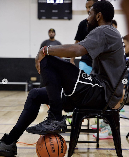 中國品牌安踏 宣布簽下Kyrie Irving - TSNA體育新聞團隊