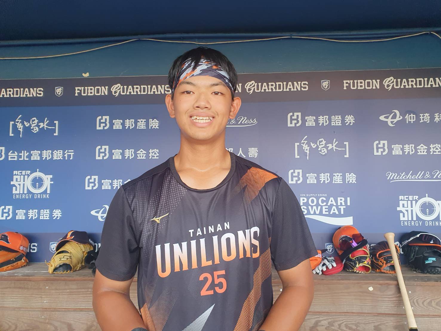 統一獅3上3下 19歲新秀林培緯只打1場就下放 - TSNA體育新聞團隊