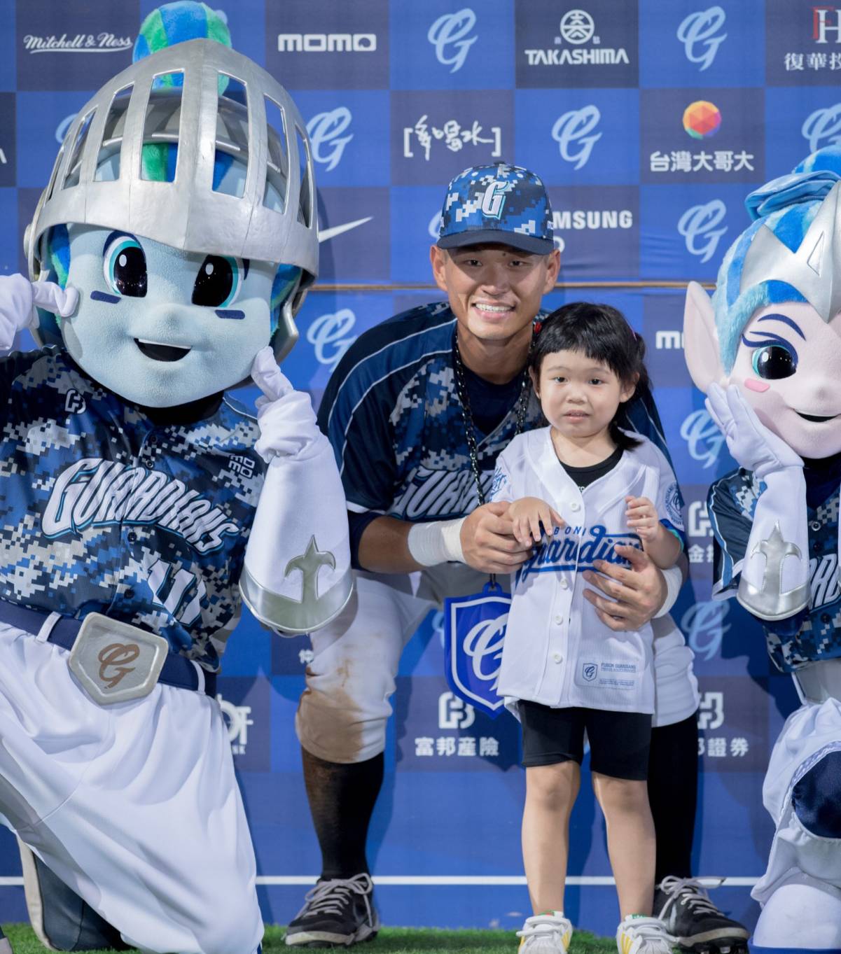 王正棠睽違2年MVP！女兒從1歲等到3歲 父女終於首度同台跳舞 - TSNA體育新聞團隊