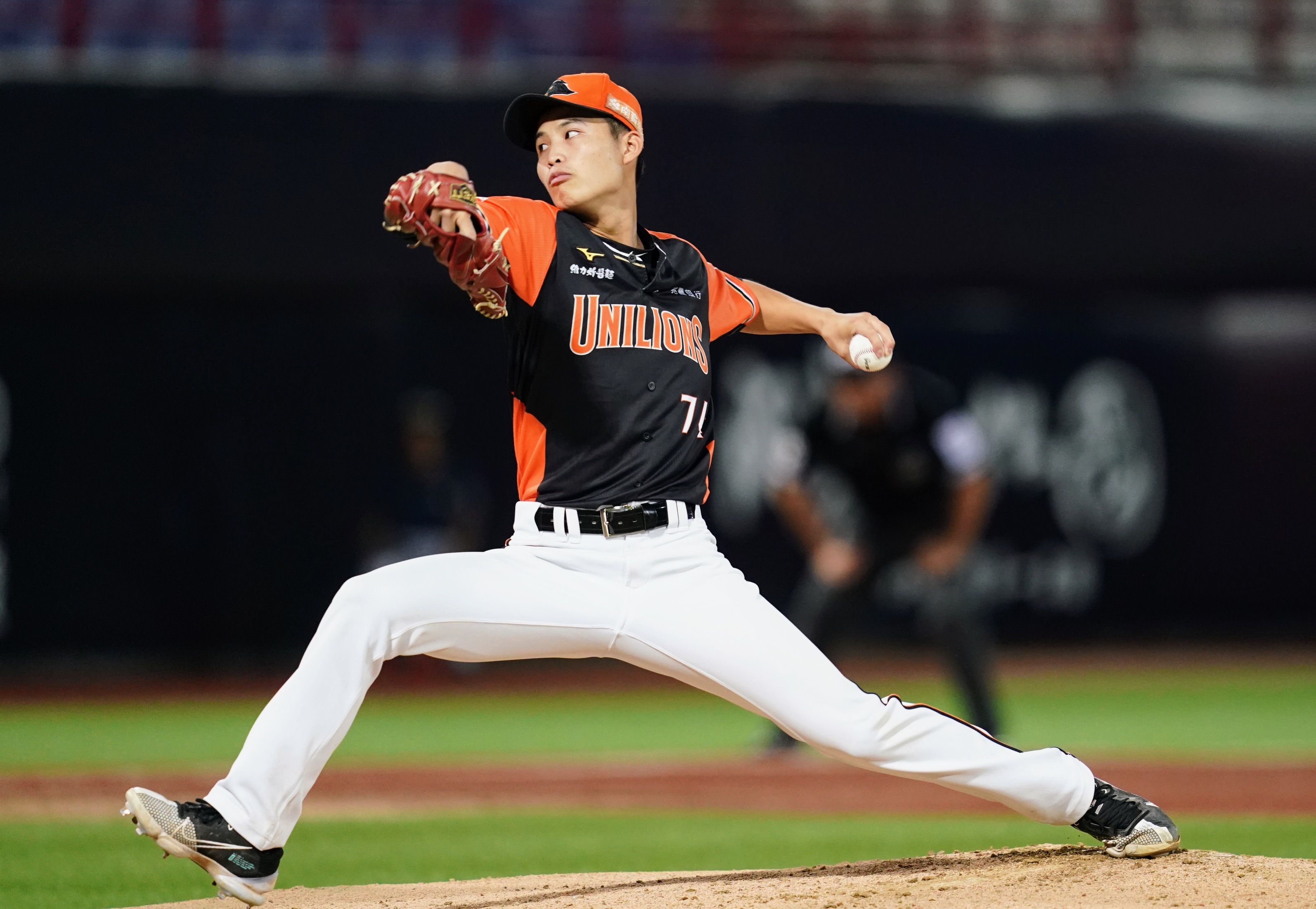 影/統一獅19歲林詔恩生涯一軍初先發 投3.2局丟4分 - TSNA體育新聞團隊