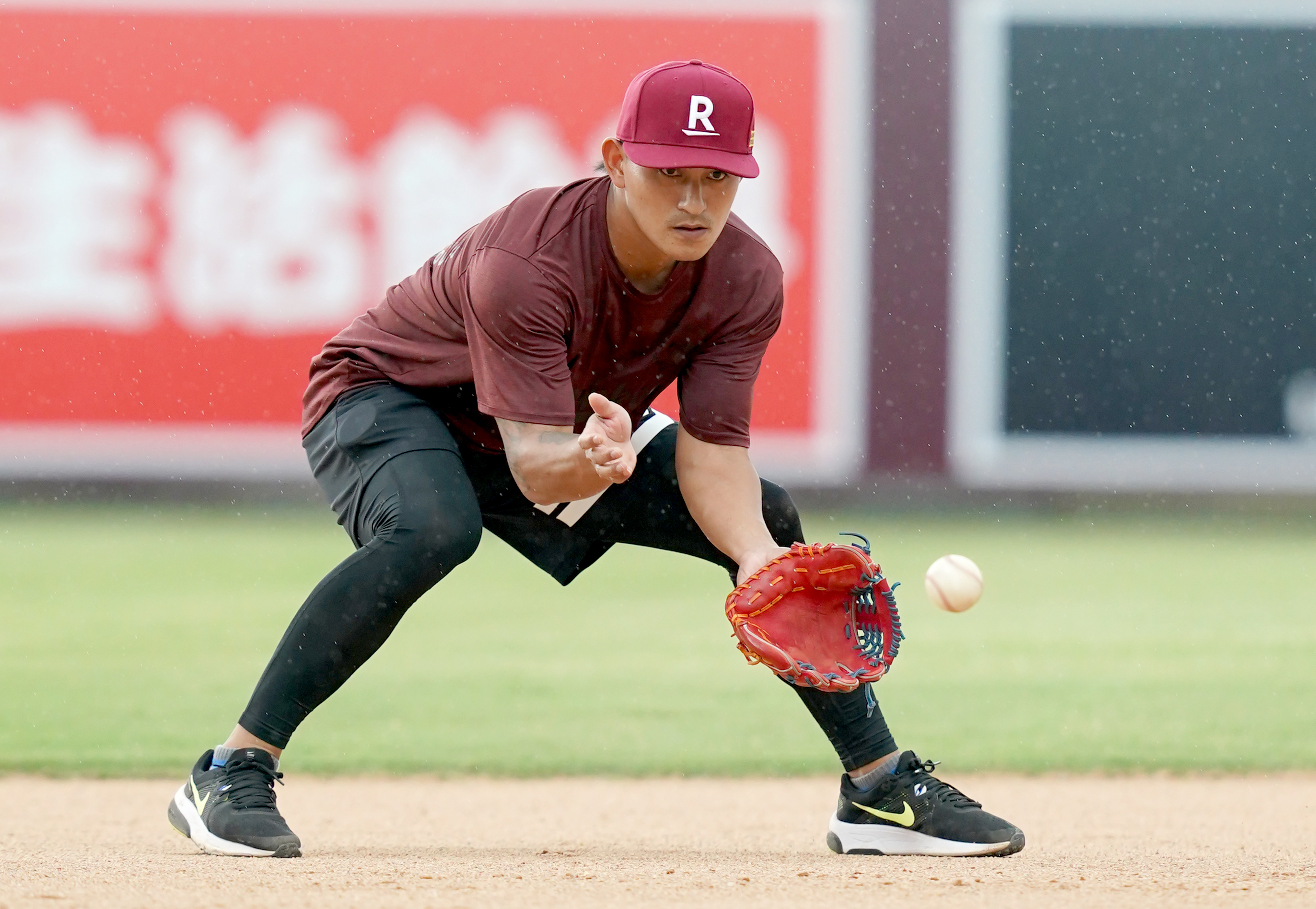 影/林子偉先發守游擊返台第5次失誤 道博格2局被KO寫最多失分 - TSNA體育新聞團隊